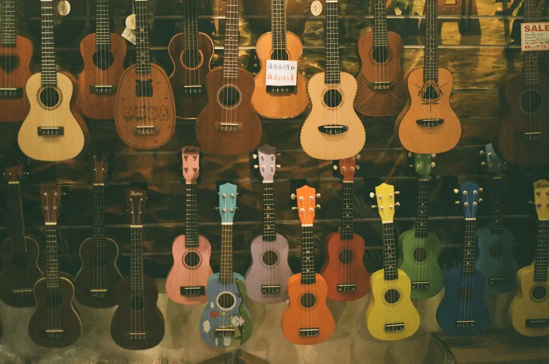 🎸 Ukulele History: 17 Surprising Facts & Stories (2025) - Guitar Brands